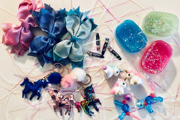 PRETTY TWEE BOX Subscription Box